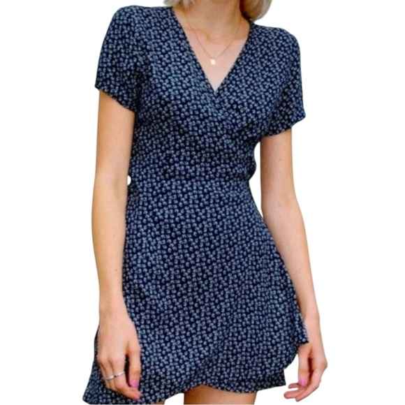 Brandy Melville | Dresses | Brandy Melville Navy Floral Wrap Dress ...